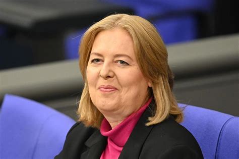 „nicht Gerecht“ Der Streit Um Pension Von Beamten Eskaliert