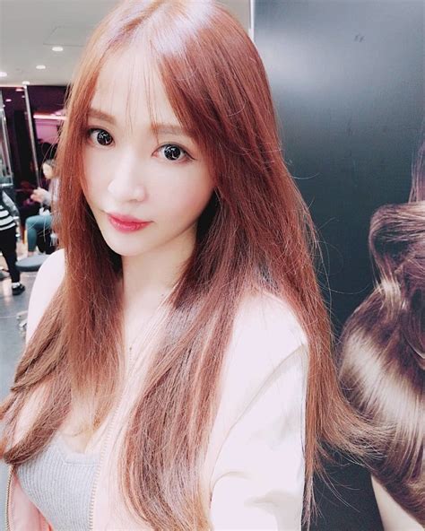 Lucy 倪千凌 Instagram账号 Lucycecile