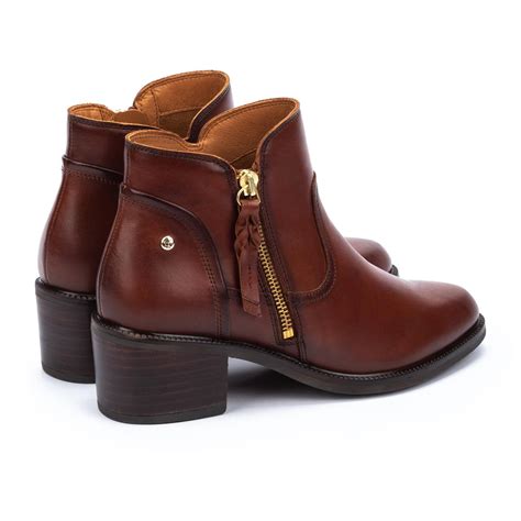 Short Ankle Boots With Zip Bacarot W2d 8674 Outlet Pikolinos
