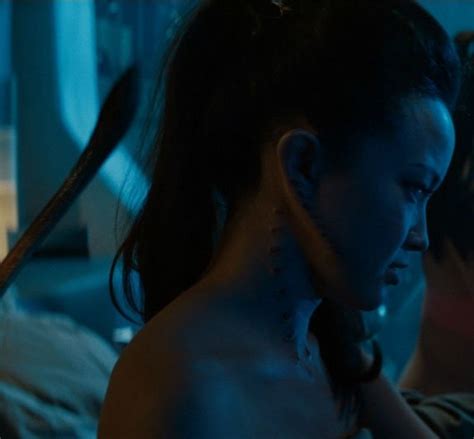 Naked Kellie Cockrell In Star Trek Into Darkness