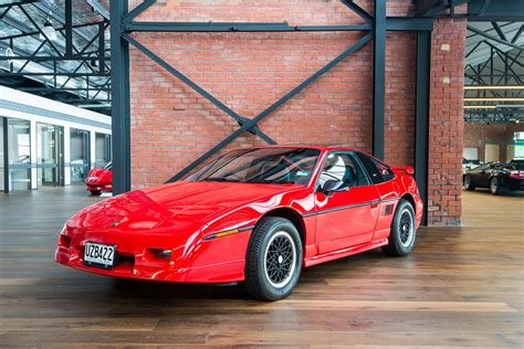 Pontiac Fiero Red 26 Richmonds