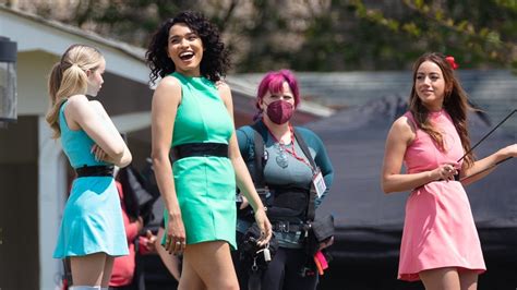 Powerpuff Girls Stars Shooting New Live Action Show Blossom Goes Flying