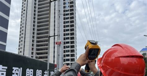 高考 母女兵”，考场齐上阵腾讯新闻