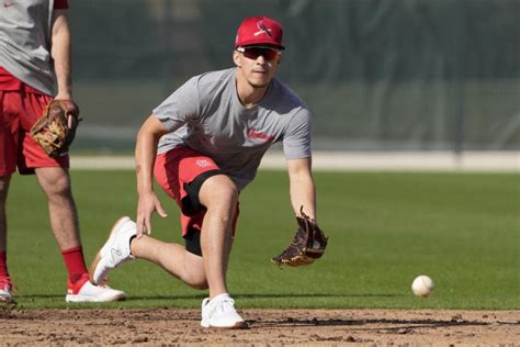 Dodgers Acquire Tommy Edman Michael Kopech In Three Team Deal With