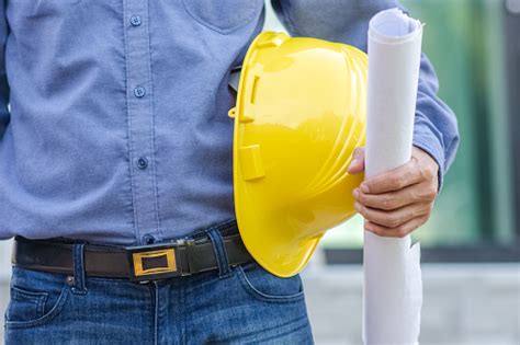 하드 모자 건설 노동자 전문 안전 작업 산업 건물 사람 관리자 서비스를 들고 엔지니어 35 39세에 대한 스톡 사진 및 기타 이미지 35 39세 개념 개념과 주제