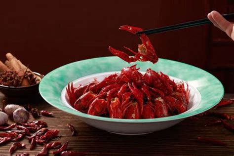 热烈祝贺我会理事单位王光总经理投资的汨源家宴湘菜馆盛大开业 联络处动态