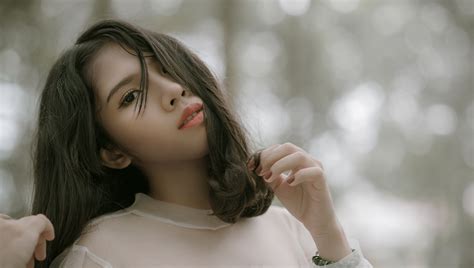 무료 이미지 얼굴 눈 소녀 아름다운 행복 깊은 피부 관리 구성하다 미술 삽화 초상화 전표 하리 아름다움 헤어 스타일 흑발 긴 머리 갈색