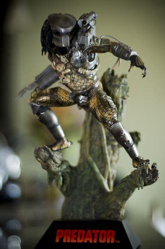 Integer Overflow Sideshow Collectibles Predator Diorama