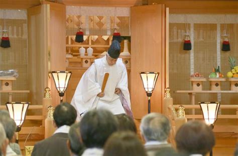 飯塚市厳島神社祖霊社春季祖霊祭福岡県飯塚市旧頴田町にある厳島神社