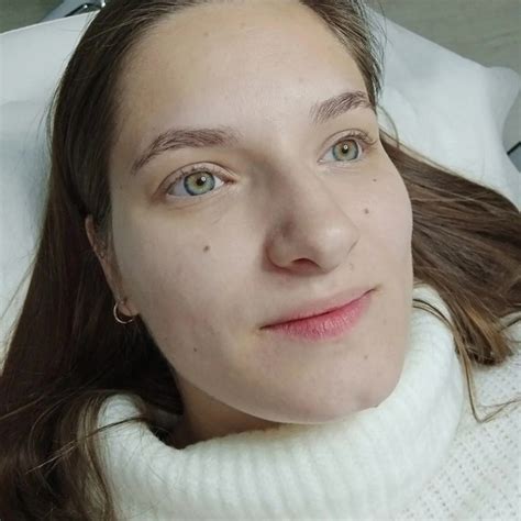 Привет Я Даша твой мастер бровист У меня твои бровки начнут сиять еще больше Работаю ВКонтакте