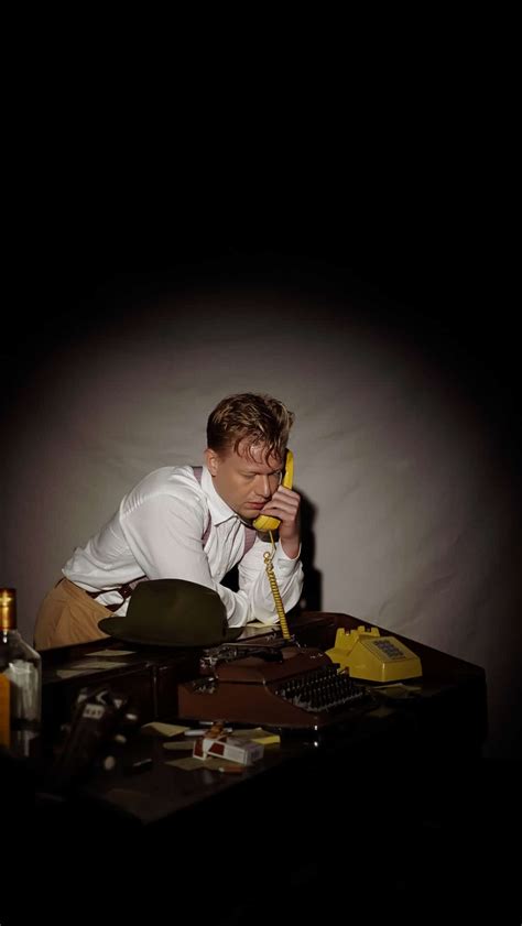 10 Questions With Alt Pop Artist Casper Jones Mundane