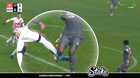 اعتراض رسمی رئال مادرید داور نگذاشت ببریم عکس طرفداری