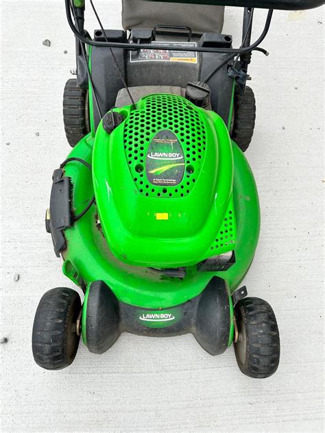 Self Propelled Lawn Boy 4 Cycle Push Mower Live And Online Auctions