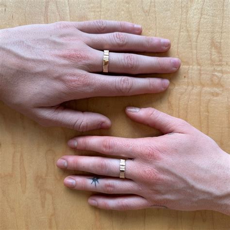 Pathways Red Gold Medium Band Wend