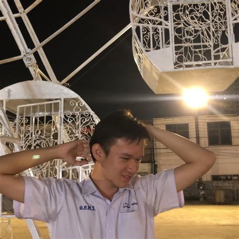 Ponds Pondyn • Threads Say More