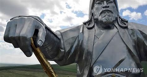 무슬림 아무 문제 없어요”황금제국 뒷받침 한 관용의 힘 Books