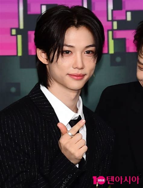 Ten 포토 스트레이키즈 필릭스 만찢남 비주얼 텐아시아