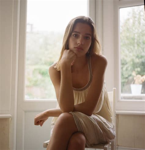 Profil Instagram Wikipedia Dan Biodata Ruby Sear Bulatin