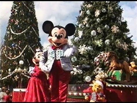 Mickeys Very Merry Christmas Parade Magic Kingdom Walt Disney World
