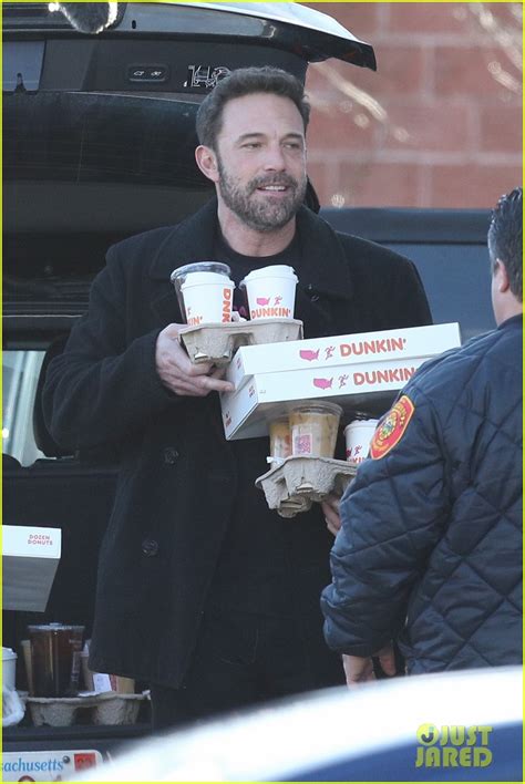 Ben Affleck Spotted Serving Drinks In Dunkin Donuts Drive Thru In