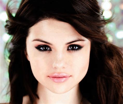 Selena Gomez Educational Background