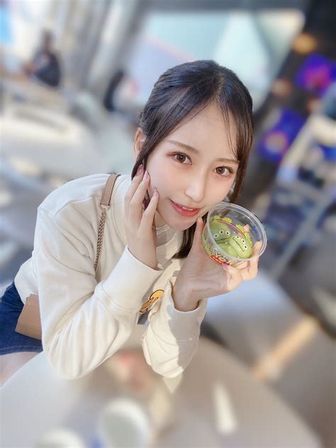 現役jdの初海来奈が海で手ブラセミヌード │ アダルトニュース時短