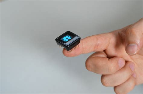 Meet The Microview A Chip Sized Arduino With Built In Oled Display