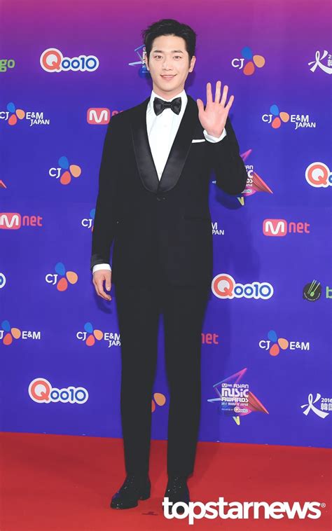 [hd포토] 서강준 ‘女心 흔드는 미소 2017 Mama 최규석 기자 톱스타뉴스