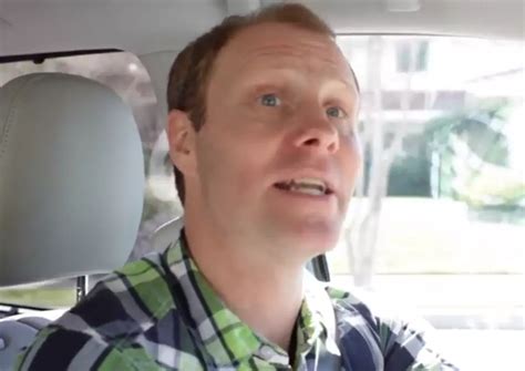 Dad Creates Hilarious Version Of Frozen