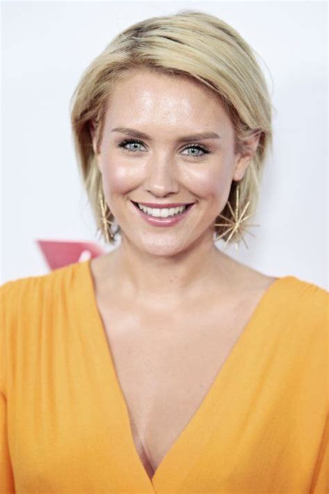 Pictures And Photos Of Nicky Whelan Nicky Whelan Pretty Eyes Short