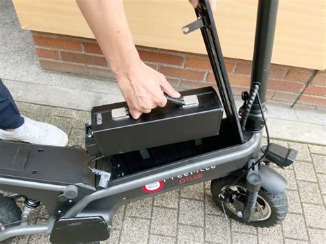 電動キックボードの走行可能距離・交通ルールについて紹介！ Freemile Blog｜公道走行可能な電動キックボード専門店