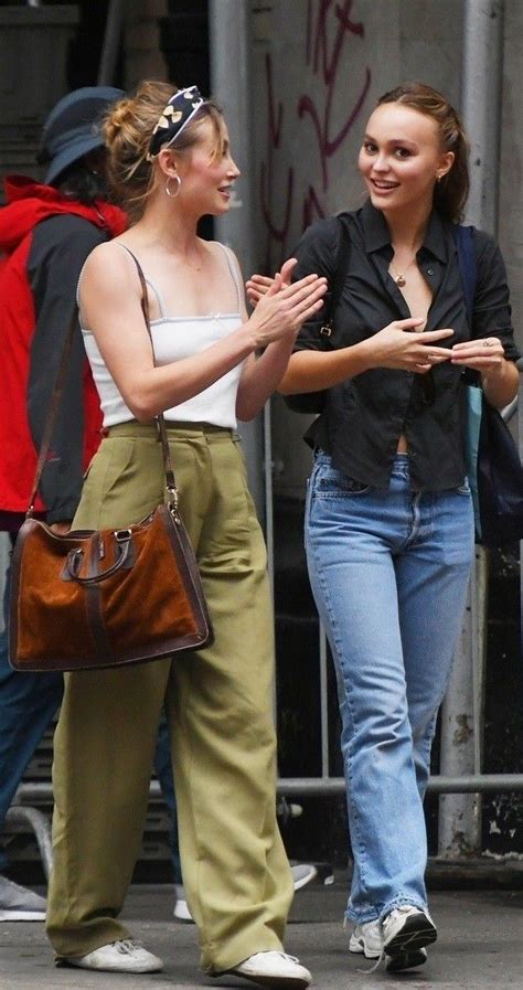 Lily Rose Depp Looks Casuais Femininos Looks Vestidos Looks