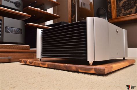 Simaudio Evolution Moon W7m Monoblock Amplifiers Rare And Perfect