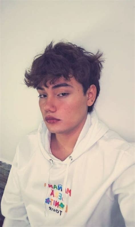 Tylercollies Nude On Cam Live Sex Chat On Fapchat