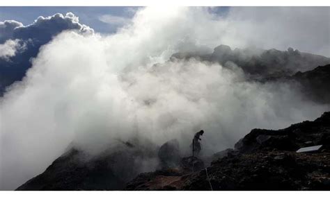 La Revue Gauche Left Comment