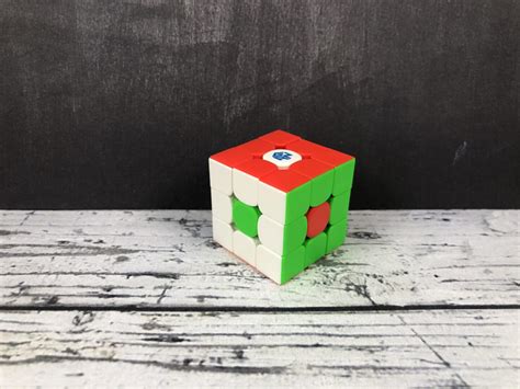 Gan 330 Keychain The Cube Girls