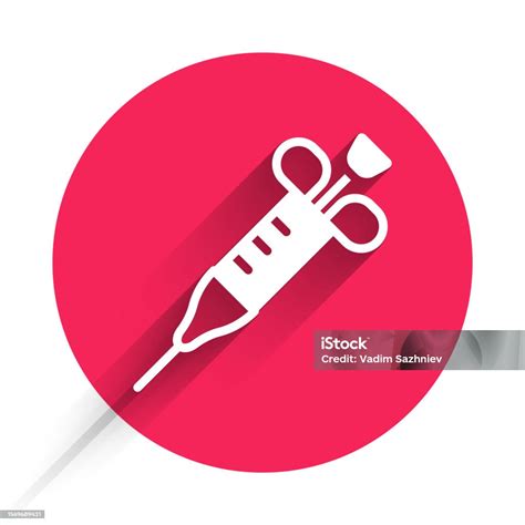 긴 그림자 배경으로 격리 된 화이트 주사기 아이콘 백신 예방 접종 주사 독감 주사용 주사기 의료 장비 빨간색 원 버튼입니다 벡터 건강 진단에 대한 스톡 벡터 아트 및 기타