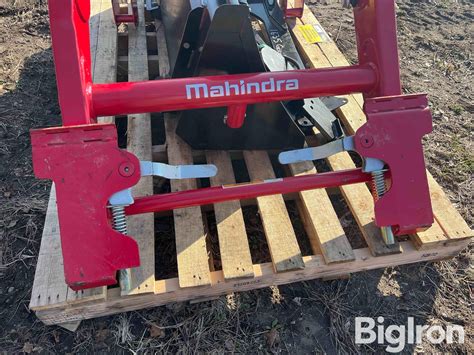 Mahindra 1635l Front Loader And Bucket Agriculture Bigiron