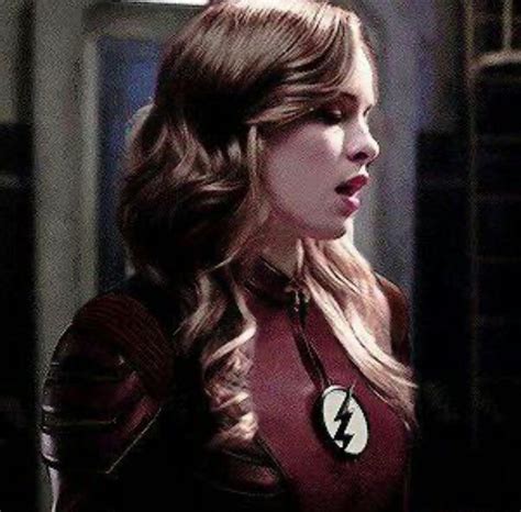 Pin De Ivan Gaona Em ⚡️the Flash⚡️ Fotos De Pessoas Lindas Supergirl Garotas