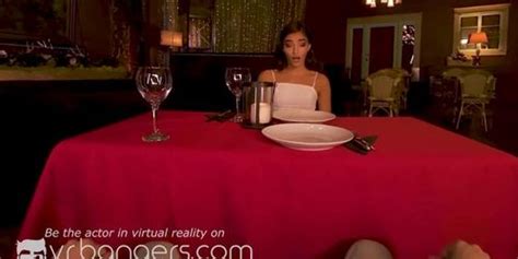 Vr Bangers Sexy Teen Emily Willis Wants To Screw At The Restaurant Vr