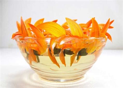 Tesu Phool Holi रंगों की जगह आखिर ब्रज और आजमगढ़ में टेसू के पानी से क्यों खेली जाती है होली