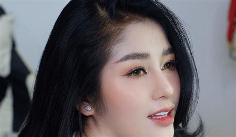 Enaknya Ml Dengan Pegawai Hotel