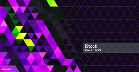 추상적인 밝은 디지털 어두운 배경 보라색 핑크 바이올렛 네온 라이트 그린 옐로우 트라이앵글 기하학적 모양 다각형 배경 기술 벽지 명함 템플릿 전단지 포스터 배너 Vr 검은