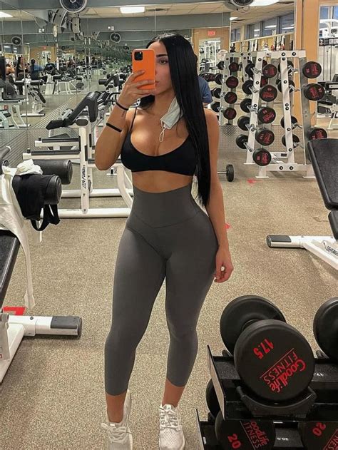 Slim Thick Body Thick And Fit Fitness Lifestyle Photography Body Goals Curvy Booty Goals