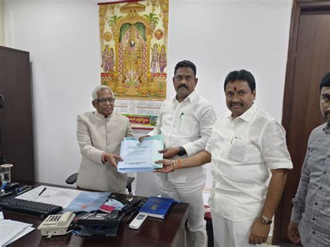 Ysrcp పార్టీ ఫిరాయించిన ఎమ్మెల్యేలు ఎమ్మెల్సీలపై స్పీకర్‌కు వైకాపా ఫిర్యాదు Ysrcp Taking