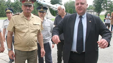 Каракачанов за министър на “Атака” Или си мъж и имаш гащи или нямаш Обзор 168 Часа