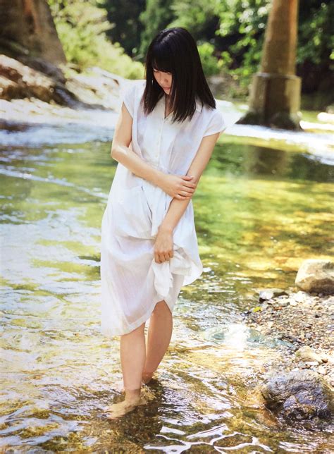 Yokoyama Yui 1st Photobook Yuihan Akb48 Photo 38214046 Fanpop