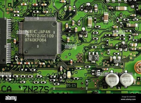 Monolithic Chips Hi Res Stock Photography And Images Alamy