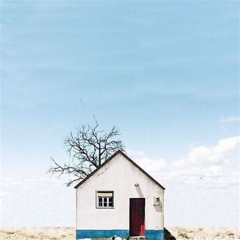 외로워보이지만 살고 싶은 외로운 집 사진 시리즈 House Photography Architecture Surreal