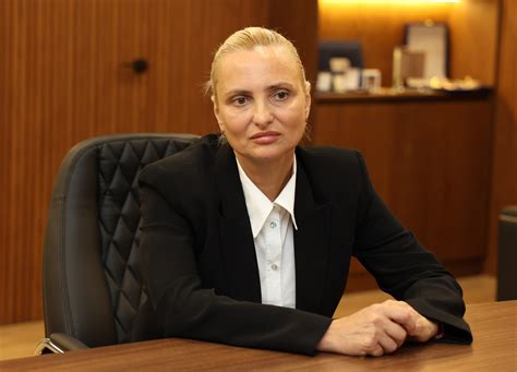 საქართველოს საქართველოს სპორტის მინისტრმა მხატვრულ მოცურავე მარიამ ალავიძეს ისტორიული მედლის